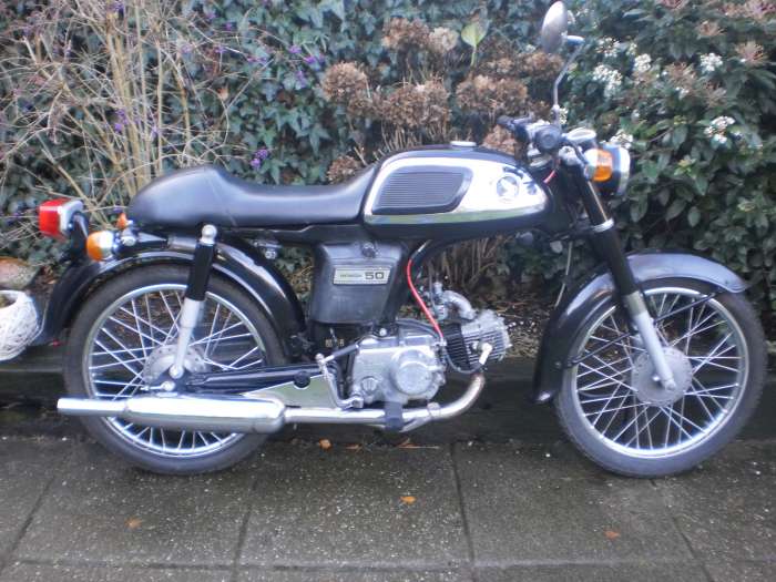 1000+ images about Honda mini Cafe Racers on Pinterest | Honda, Cafe ...